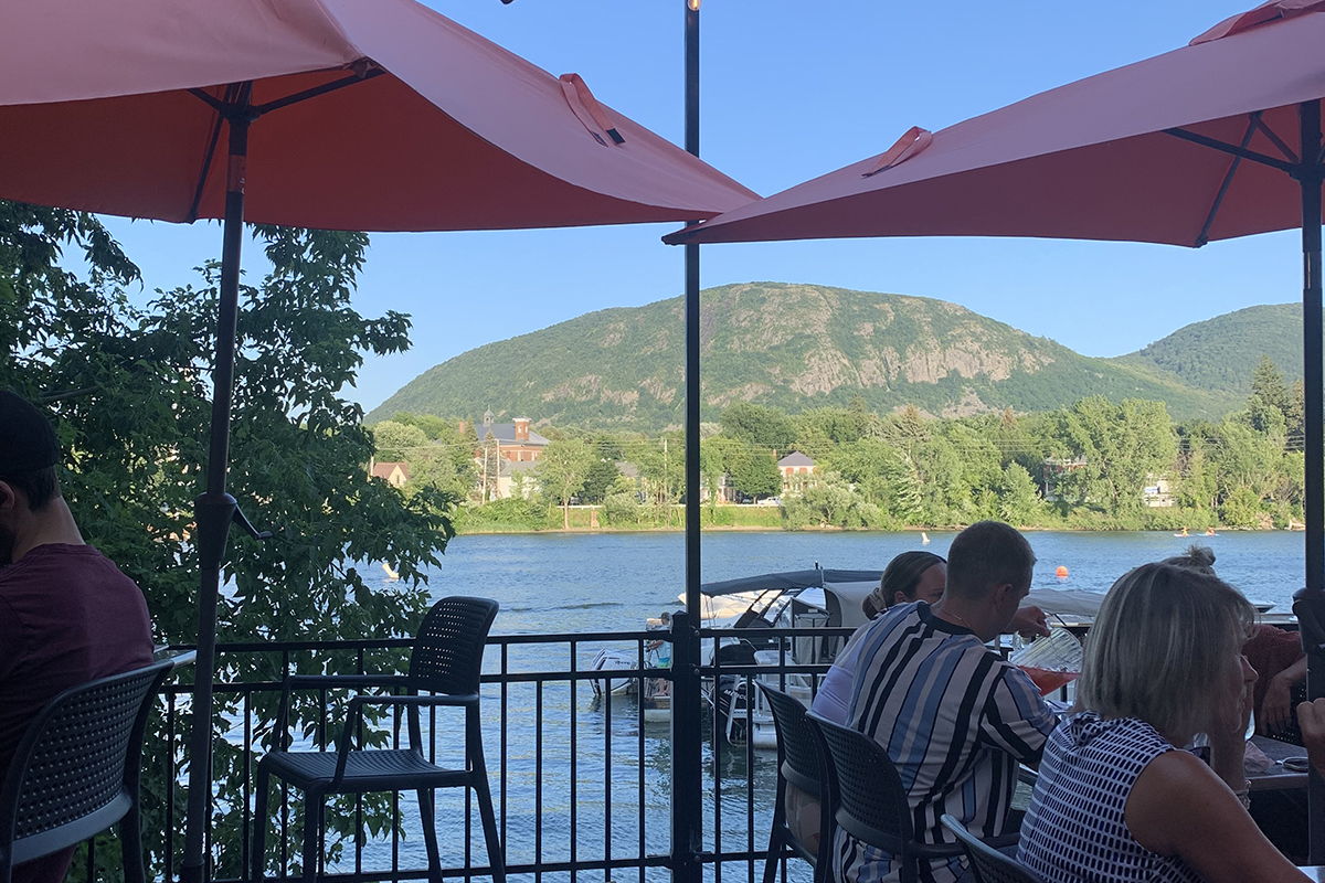 Le Janick, un restaurant au bord de l’eau – Guide Restos Québec